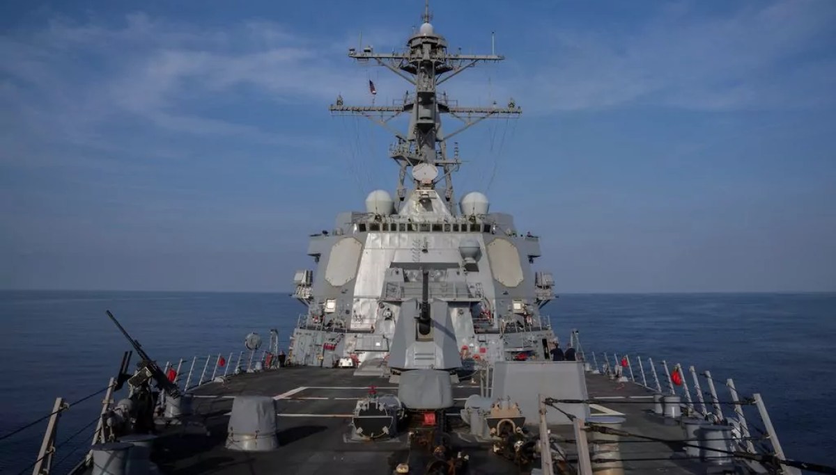 DOD sending another guided-missile destroyer to US-Mexico border
