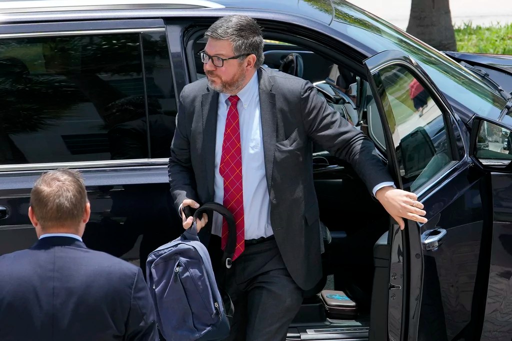 Trump taps longtime lawyer for MAGA allies Stanley Woodward for top DOJ ...