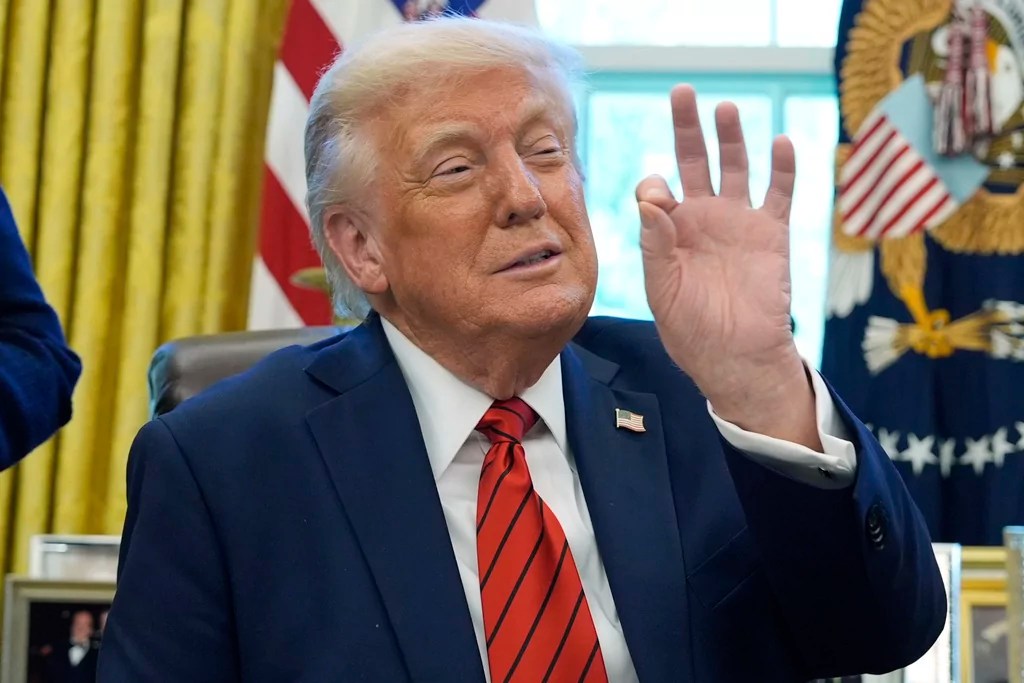 Court pauses Boasberg's contempt proceedings in Trump Alien Enemies Act case