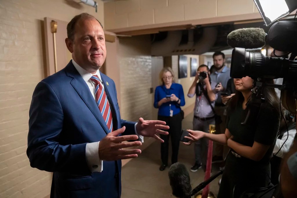 Andy Barr launches Senate bid to replace Mitch McConnell