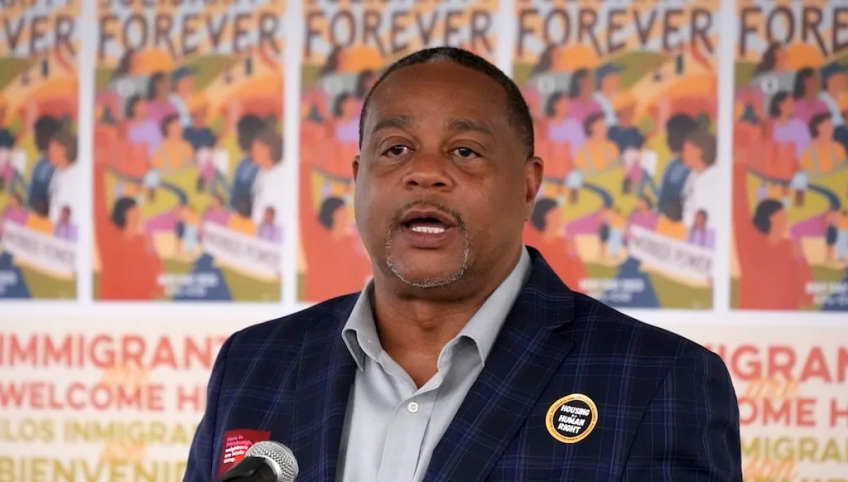 Progressive Pittsburgh mayor loses to challenger in Democratic primary