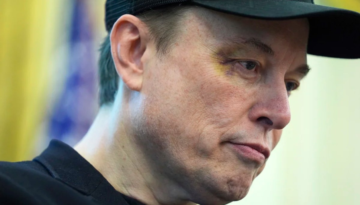 Elon Musk exits the White House with a black eye and Trump's thanks