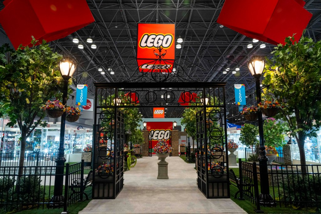 LEGO Group building $366 million warehouse in Virginia