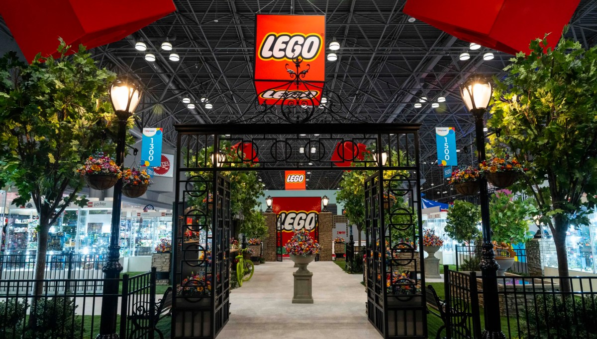 LEGO Group building $366 million warehouse in Virginia