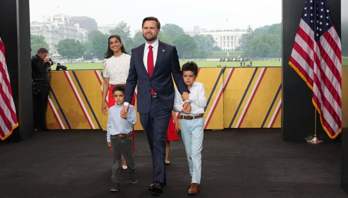 How JD Vance's defense of Trump is different from other VPs backing ...