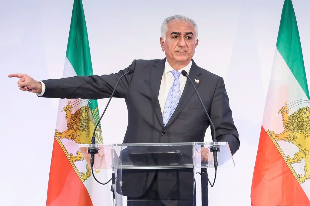 Exiled Iranian crown prince calls on Trump to 'end this regime' to ...