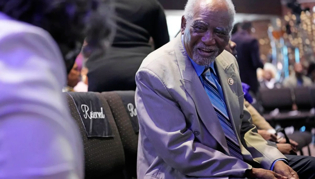 Democrat Danny Davis, 83, to announce retirement from Illinois House seat
