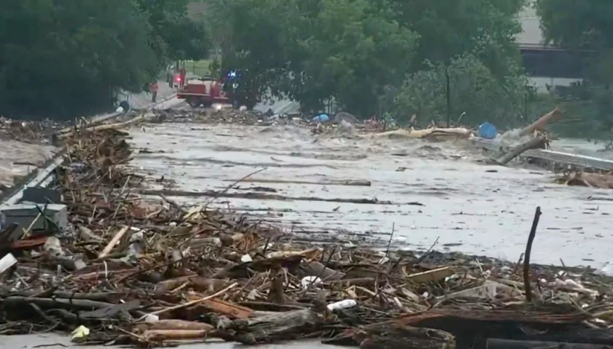 Twenty-three girls missing from Texas summer camp after flash floods ...