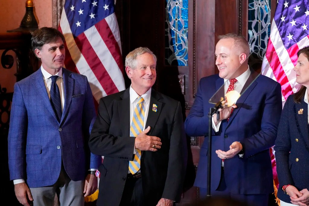 Former Lt. Gov. Andre Bauer launches Senate bid to replace Lindsey ...