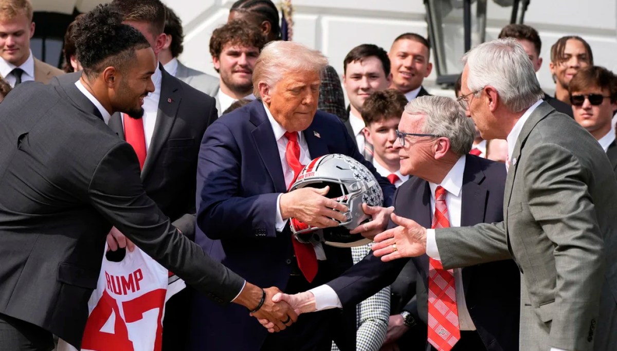 Trump signs executive order aiming to 'save college athletics'