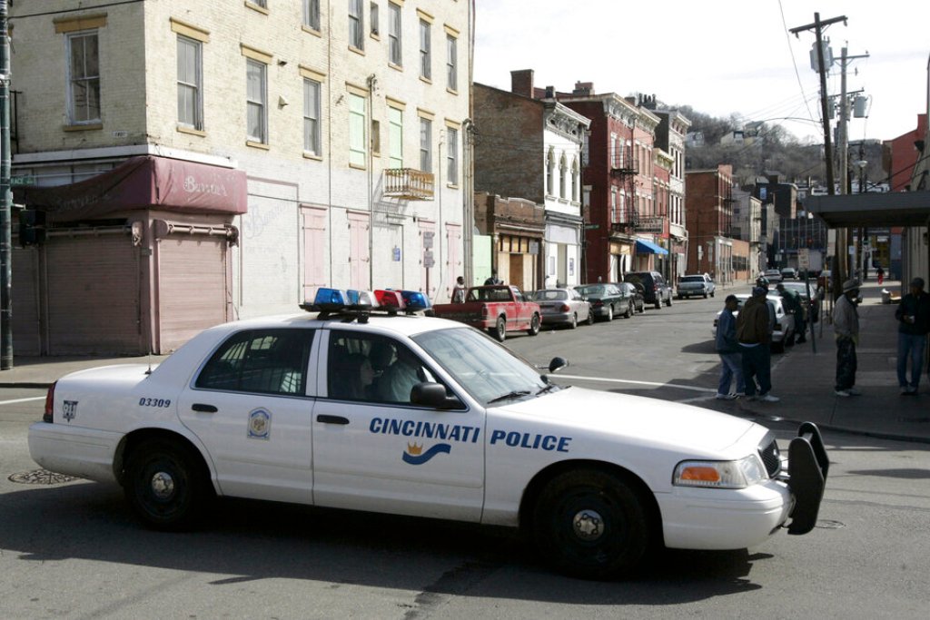 Man charged after being beaten by group in viral Cincinnati street brawl