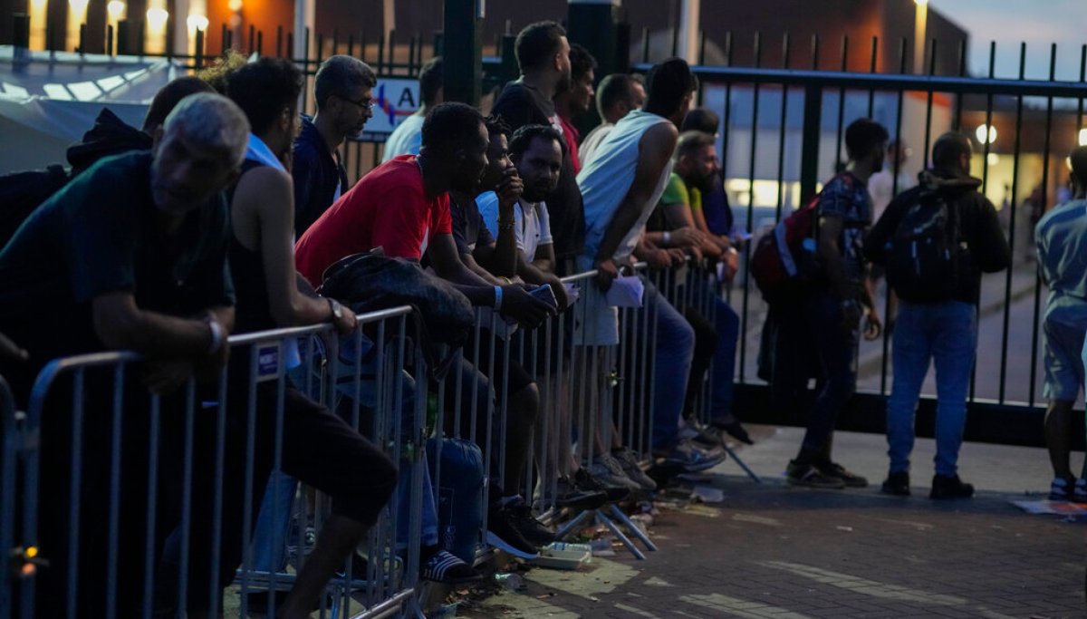 Dutch anti-immigration party surges ahead of election