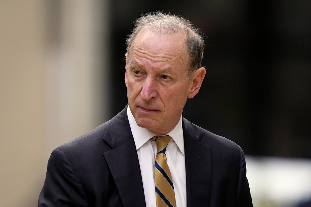 Longtime litigator Abbe Lowell becomes defender of Trump administration ...