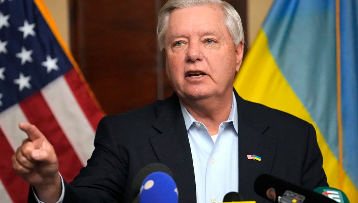 Graham echoes Trump on Russia-Ukraine 'land swaps' that Zelensky rejected