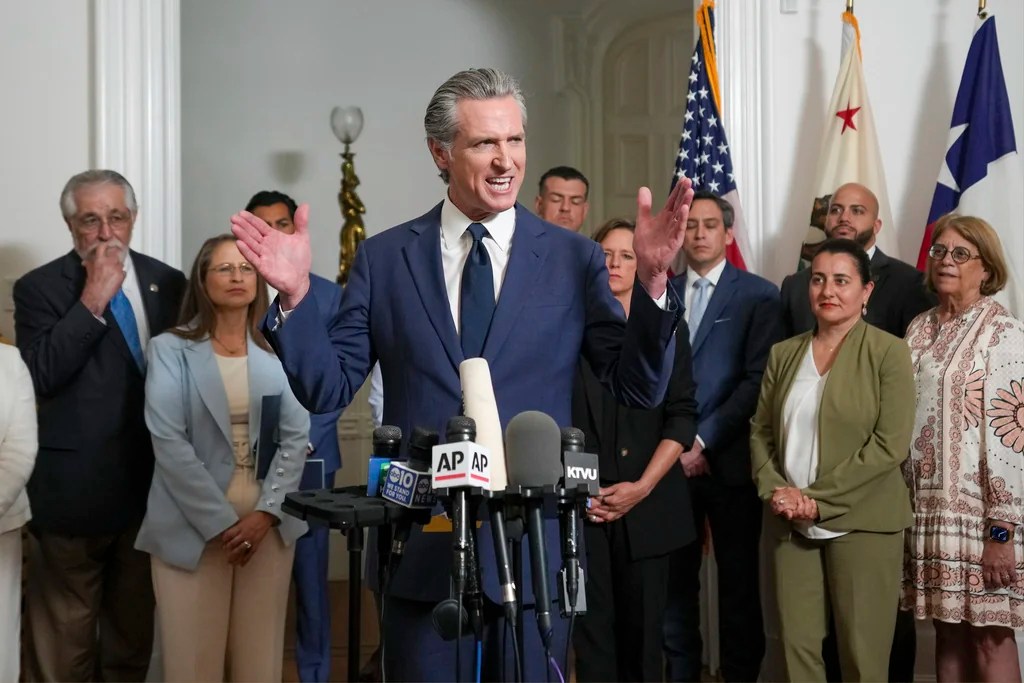 WATCH LIVE: Newsom unveils California redistricting effort at Los ...