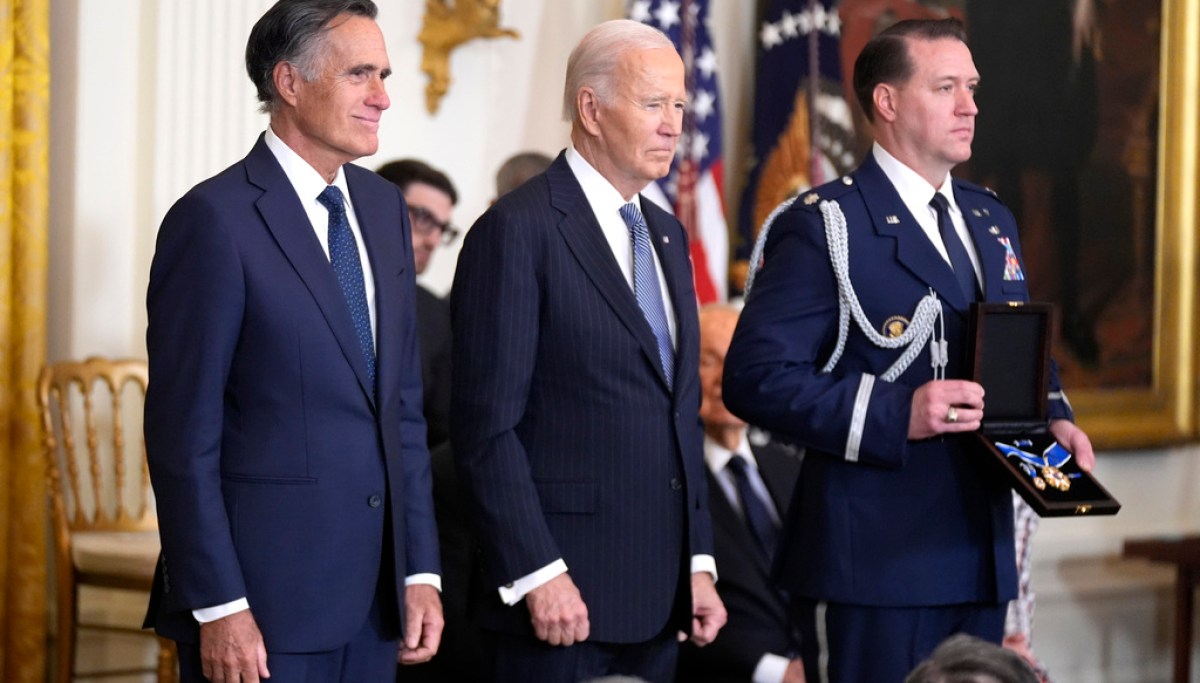 Romney reveals he pressed Biden to pardon Trump