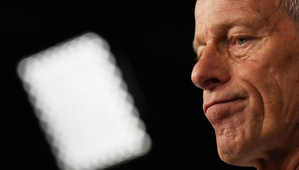Thune hopeful GOP will pick up enough Democratic votes to reopen government