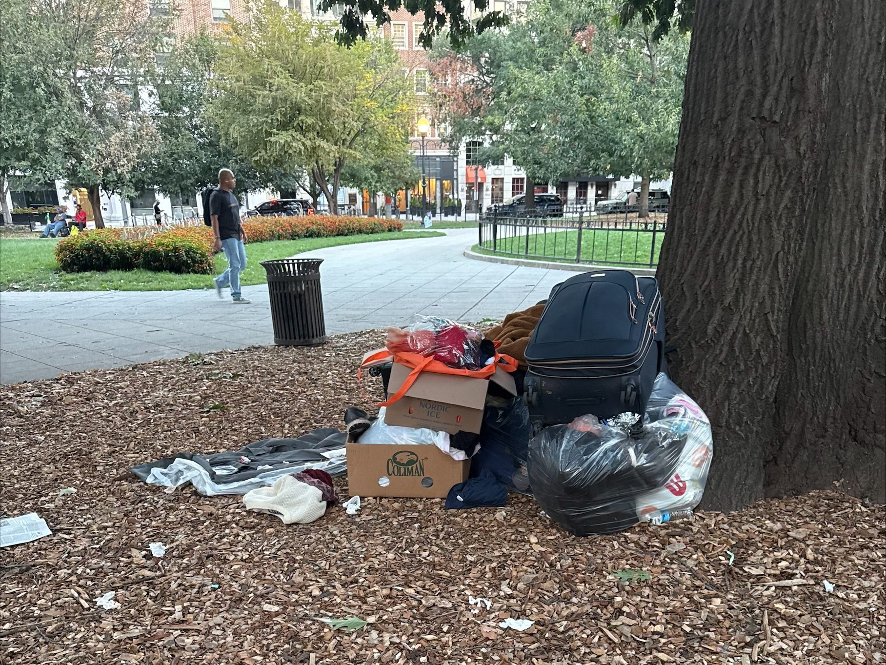 NPS clears homeless encampment near White House during shutdown
