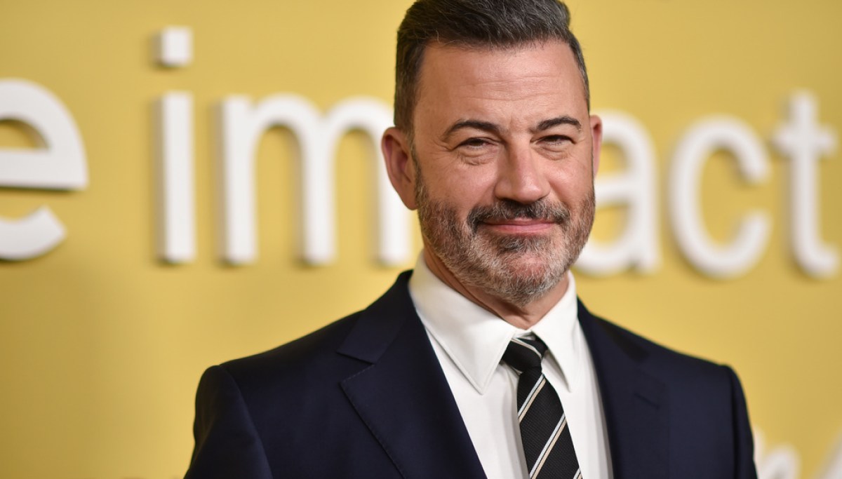 Jimmy Kimmel will stay with ABC through 2027, spurning retirement
