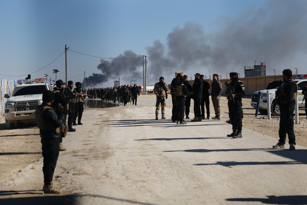 US launches operation to transfer ISIS prisoners from Syria to Iraq