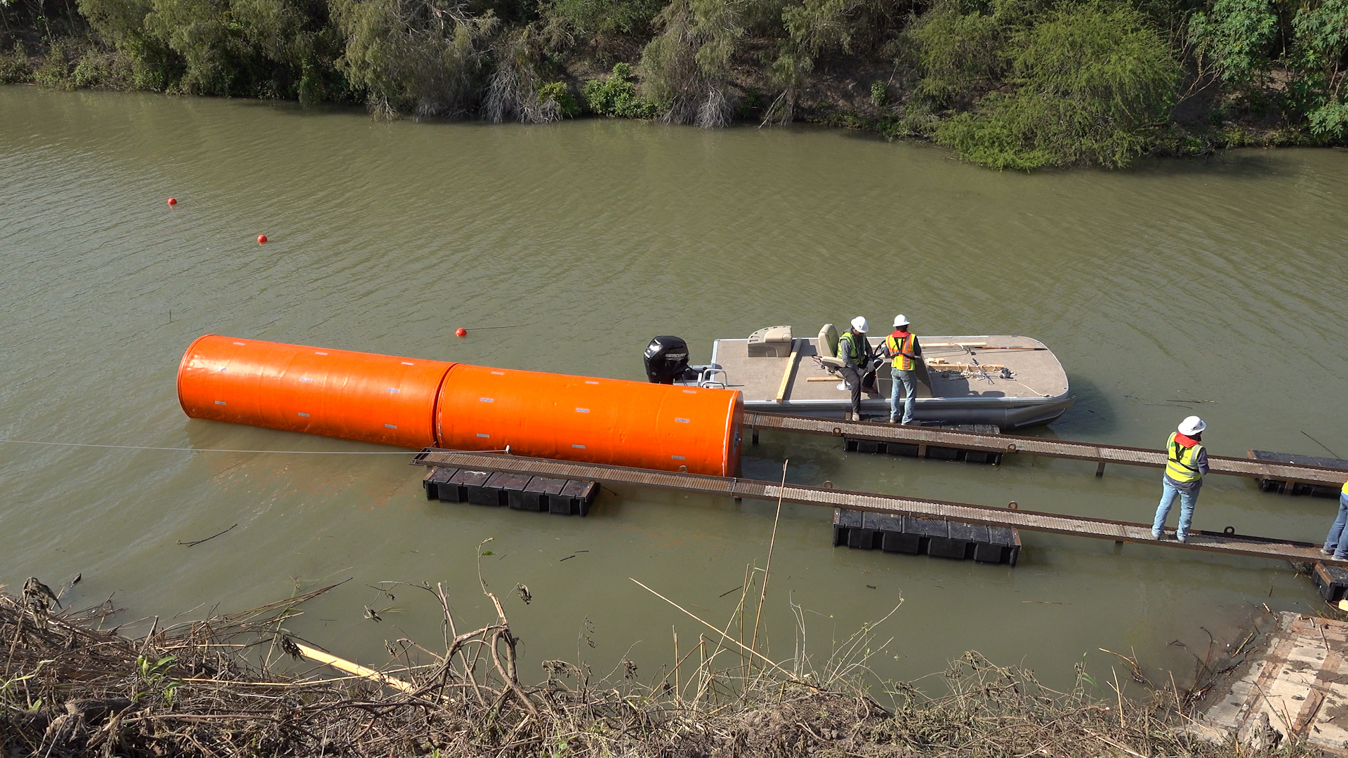 First look at 538 miles of buoy barrier installed at southern border