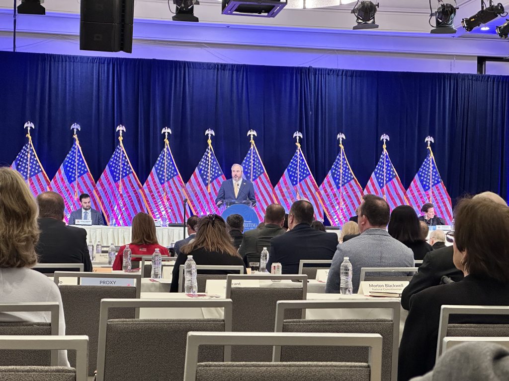 RNC takes first step toward greenlighting Trump's midterm elections ...